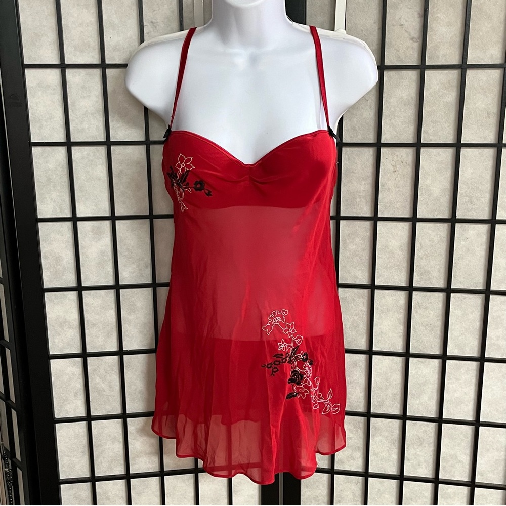 Secret Treasures Ladies Lingerie/Nightgown Size Medium - Gem